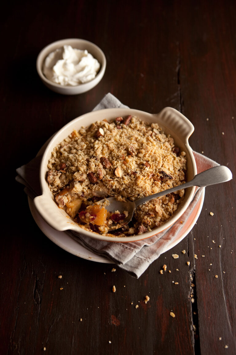 Oat and Nut Apple Crumble With Cranberries and Orange - NOMU