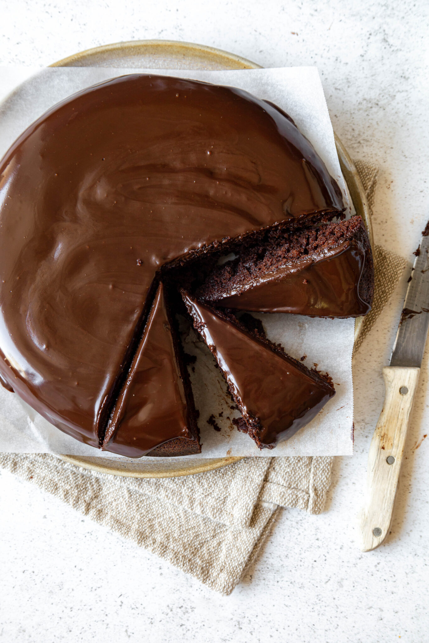 Stovetop chocolate ganache cake - NOMU