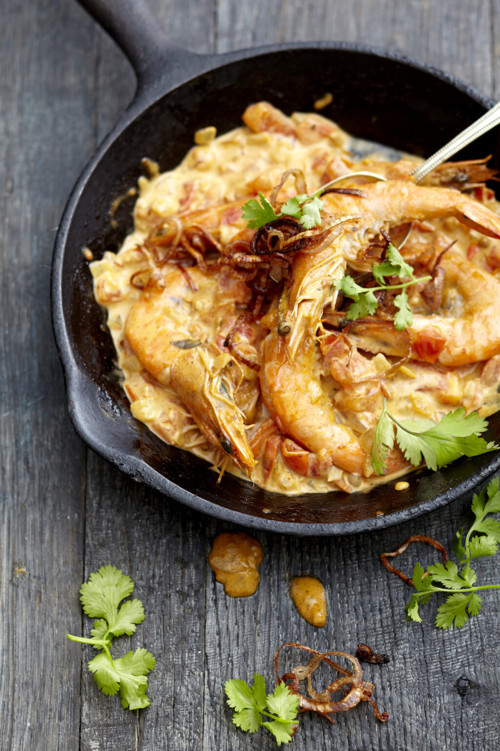 Easy prawn & tomato curry - NOMU