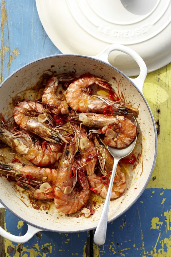 Garlic & chilli prawns - NOMU