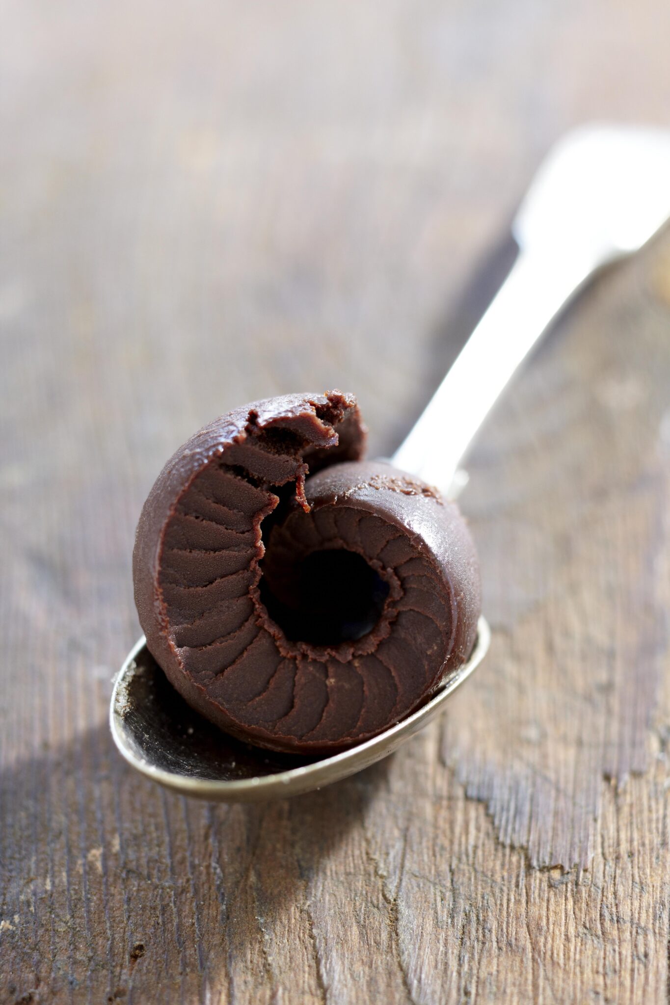 Chocolate ganache basics - NOMU